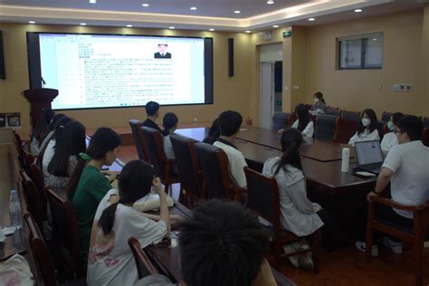 “学先优，促成长”经验分享讲座顺利召开 山东财经大学公共管理学院