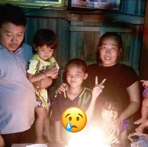 អាណិតណាស់ កូនៗ និងភរិយា ស្រែកទ្រយំ ពេលឃើញឪពុក ត្រូវគេសម្លា ប់នៅមុខហាងកាត់សក់របស់ខ្លួន ដោយសារតែ