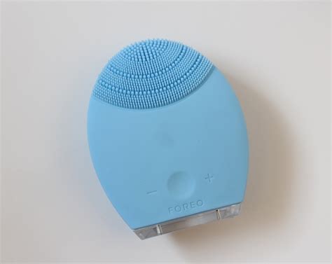 Foreo Luna Review - Beauty In My Mind