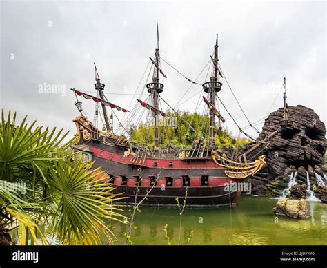 Pirates Of The Caribbean Ship