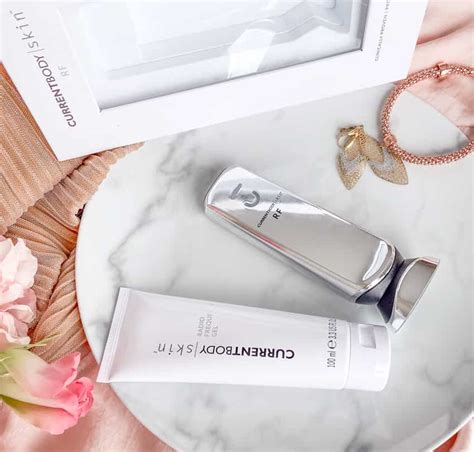 Currentbody Skin Radio Frequency Device Review Does It Work Beauty With Hollie