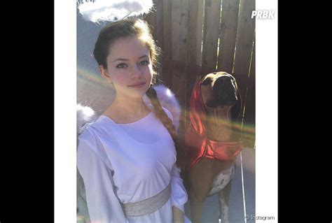 Mackenzie Foy A Renesmee De Crep Sculo Estrelou A Fic O Cient Fica Interestelar Purebreak