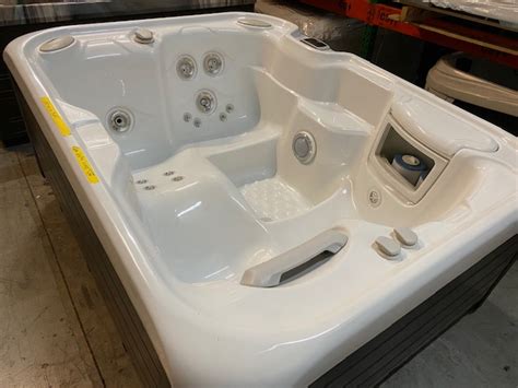 Hotspring Jetsetter Lx Nxt With Stereo Atlanta Hot Tub Center