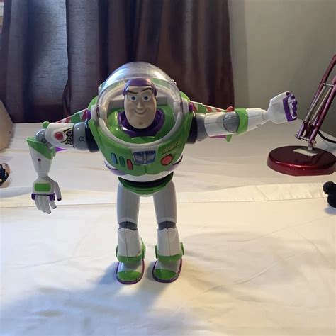 Disney Pixar Toy Story Buzz Lightyear 12 Figure Thinkway Toys Talking