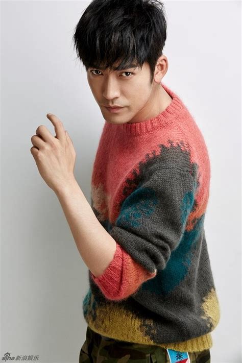 張博曝休閒運動風大片 朝氣變身陽光少年 每日頭條