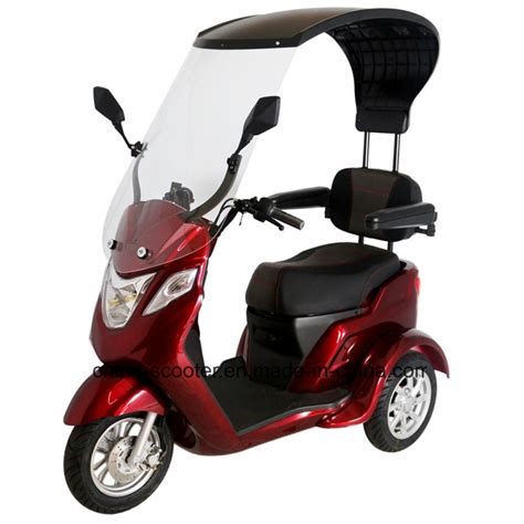 Three Wheel Electric Golf Mobility Scooter With Roof Mobility Scooter