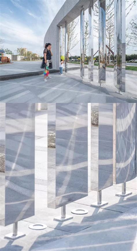 包头 · 万科中央公园 Zap 在景墙的设计中，拨动旋转、凹凸哈哈镜（曲面镜面不锈钢）和其多角度反射效果的结合带给人们惊喜和愉悦。 设计场景