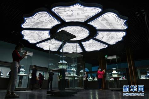 两会·热点画报：发展社会主义先进文化 搜狐大视野 搜狐新闻