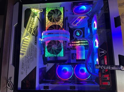 کیس کامپیوتر گیمینگ I7 6700رم ۱۶ گرافیک ۸ Rgb نسل۶ رایانه رومیزی اندیشه دیوار