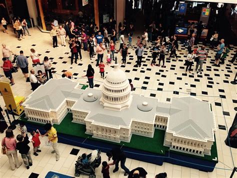 Franklin Avenue Lego Brings The Washington Monuments To The Glendale