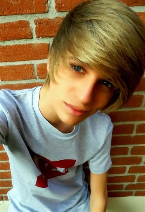 Pinterest Emo Hairstyle Good Looking Women Scene Babes