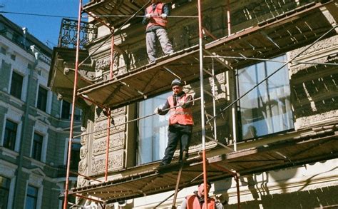 How To Protect Yourself From Falling And Flying Objects Artofit