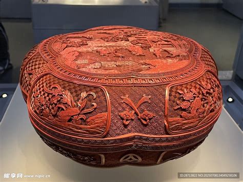 雕花纹饰的红色漆器圆盒摄影图传统文化文化艺术摄影图库昵图网