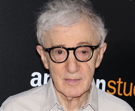 Why I Stopped Watching Woody Allen Movies Far Flungers Roger Ebert
