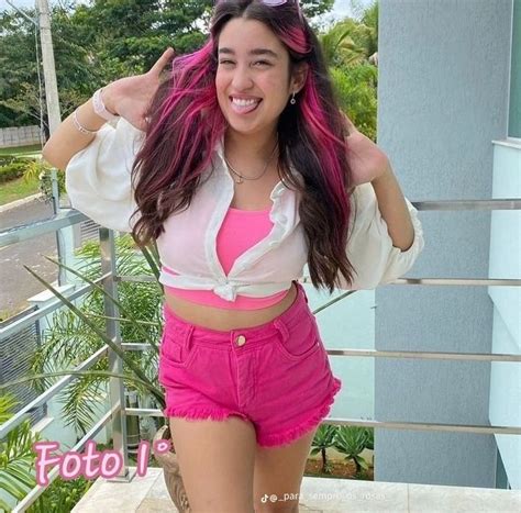 15 Ideias De Emily Vick Fotos De Rosto Profissionais Celebridades