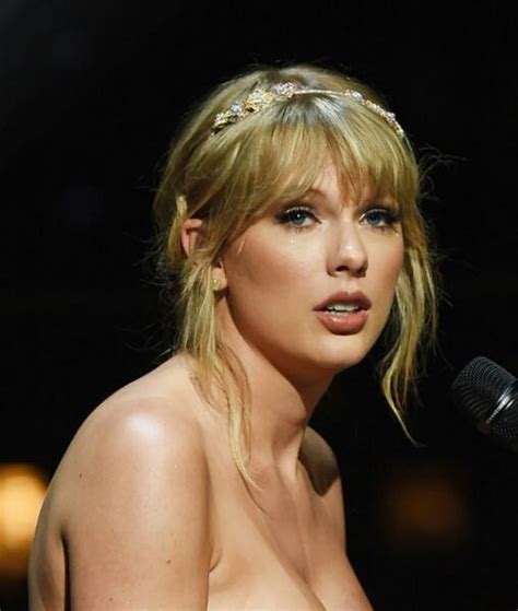Busty Taylor Swift Rcelebs