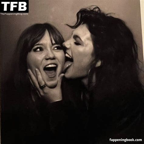 Emily Carey Emily Carey Nude Onlyfans Leaks The Fappening Photo Fappeningbook