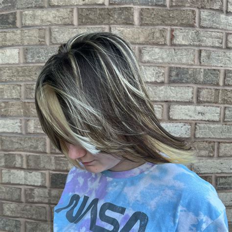 35 Chunky Highlight Hairstyles For A Bold And Beautiful Look Hood Mwr