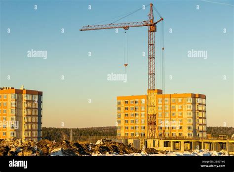 Erection Of A Frame Of A Monolithic Building Using A Construction Tower