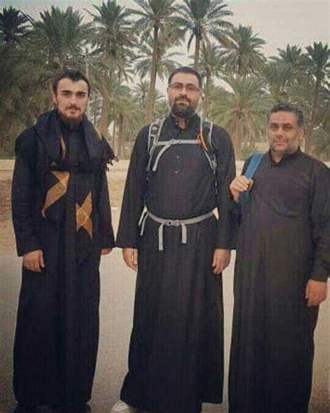 تصویری از حضور سید یاسر و سید احمد خمینی و سید مصطفی موسوی بجنوردی در راهپیمایی اربعین همشهری