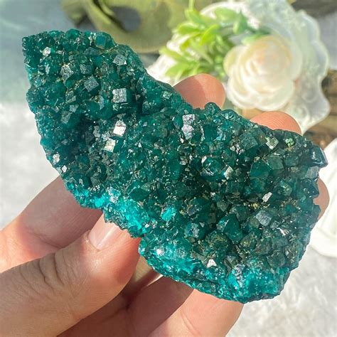 Natural Gorgeous Green Dioptase Mineral Specimens From Congo Dioptase