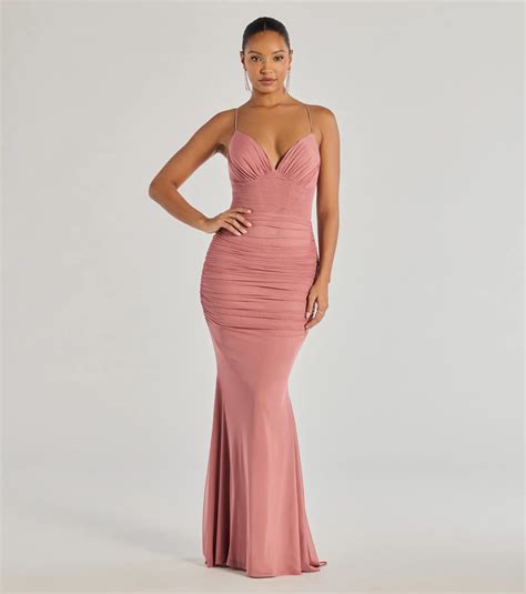 Long Mermaid Dresses And Windsor