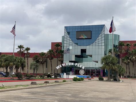 Fame Cityfunplex Houston Historic Retail