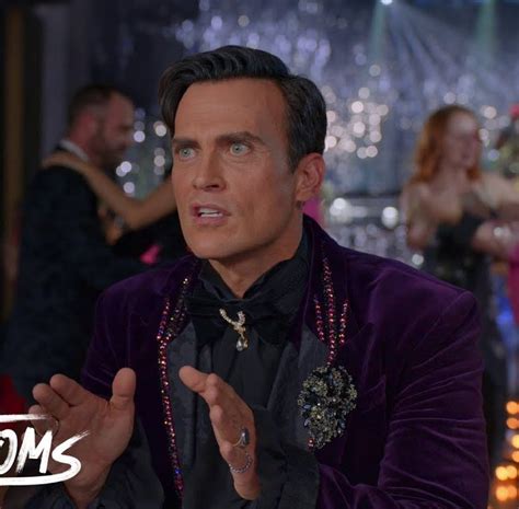 Cheyenne Jackson Glee