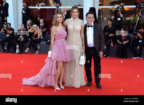 Jennifer Caroletti Eva Henger Und Massimiliano Caroletti Bei Der
