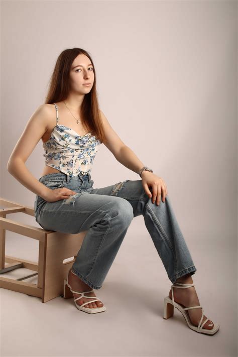 Lucy Parry Profile Eclipse Model Management