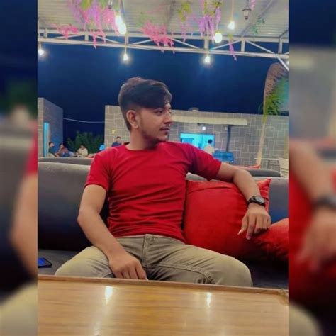 Harshit Soni (@im_harshit_soni) • Threads, Say more