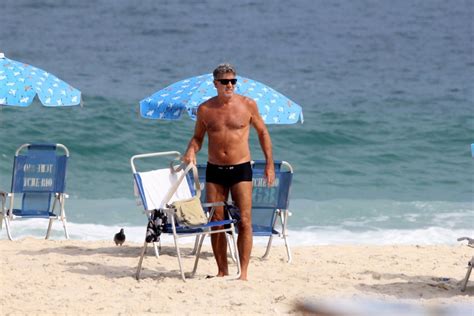 Preferido Do Corinthians Renato Gaúcho Curte Praia No Rio Fotos R7