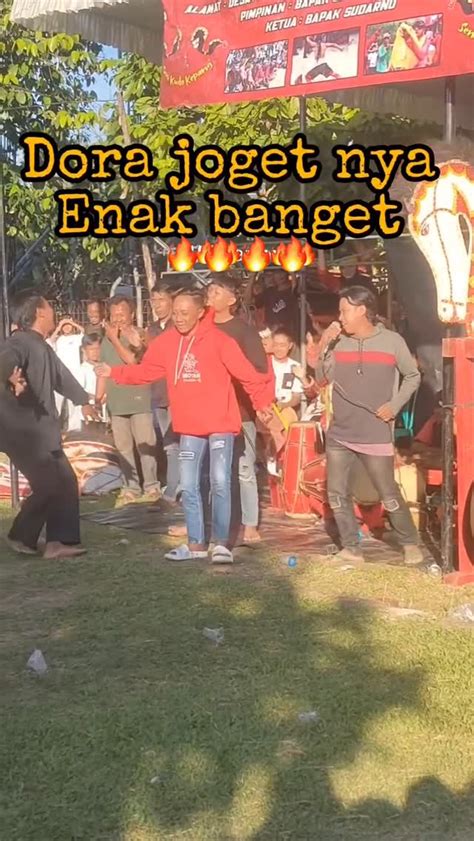 Dora Artis Artisdoraofficial • Instagram Photos And Videos