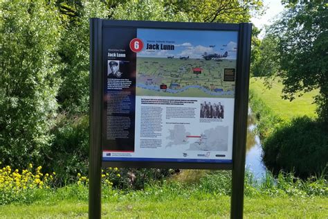 Information Sign Jack Lunn Heukelum Heukelum