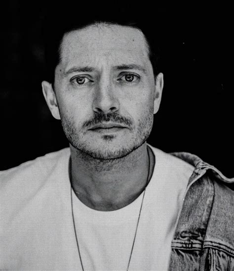 Serkan Senalp Kac Yasinda Tozlu Mikrofon