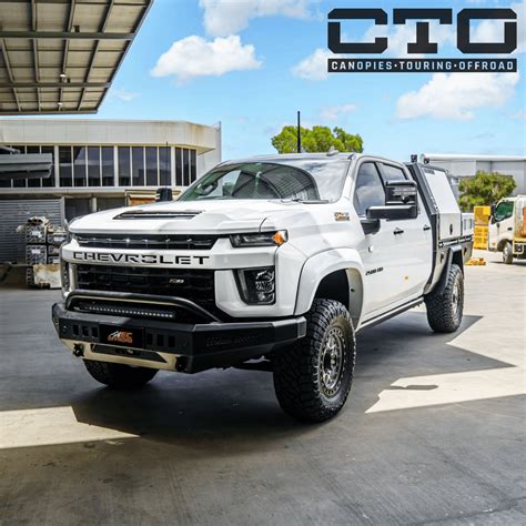 Outback Kitters Silverado 2500 Pre Runner Bar