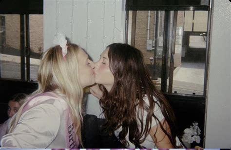 Hot Black Girls Kissing Rgirlskissing