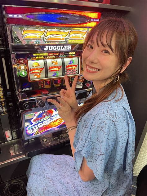 Dv 1247 【お得】ゆまちんのエロいフェラ＆セックス。カメラ目線で騎乗位挿入。腰をいっぱい振って愛液たっぷ