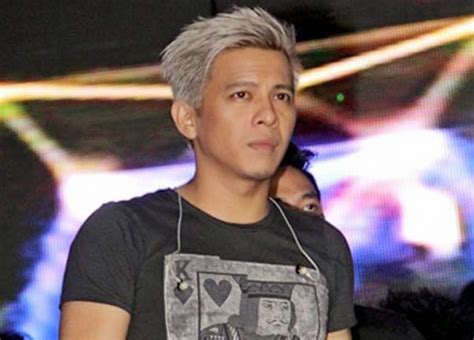 Koleksi Foto Ariel Noah Terbaru Saat Ini Informasi Menarik