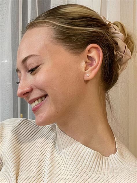 Sophia Diamond Rearfetish