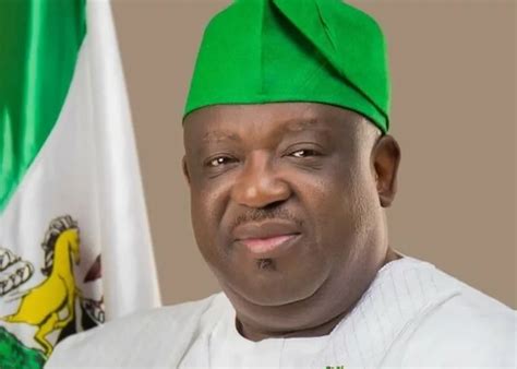 Gov Mutfwang Celebrates Birthday With Orphans