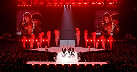 Moment At Taylor Swift Concert Goes Viral After Audience Member Is