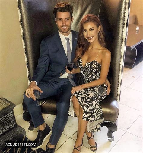 Amanda Mertz Feet Aznudefeet