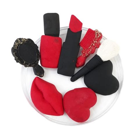 خرید و قیمت فوندانت تزیین کیک مدل لوازم آرایشی 1 خمیر فوندانت تاپر کیک