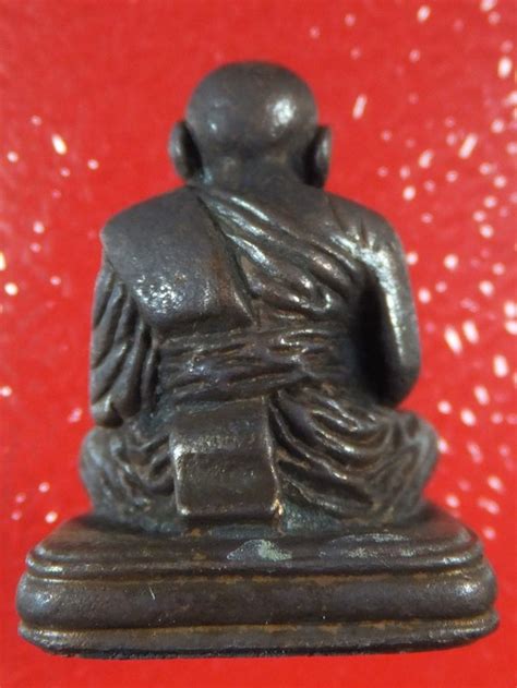 รูปหล่อหลวงพ่อทวด เลขใต้ฐาน เบตง รุ่นพิทักษ์แผ่นดิน เนื้อสัมฤทธิเดช น