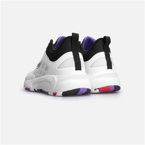 Assertive World Balance