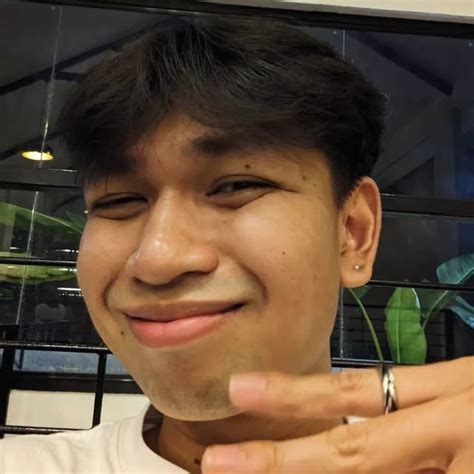 Gusto Ko Lang Naman Umulan Ng Pera