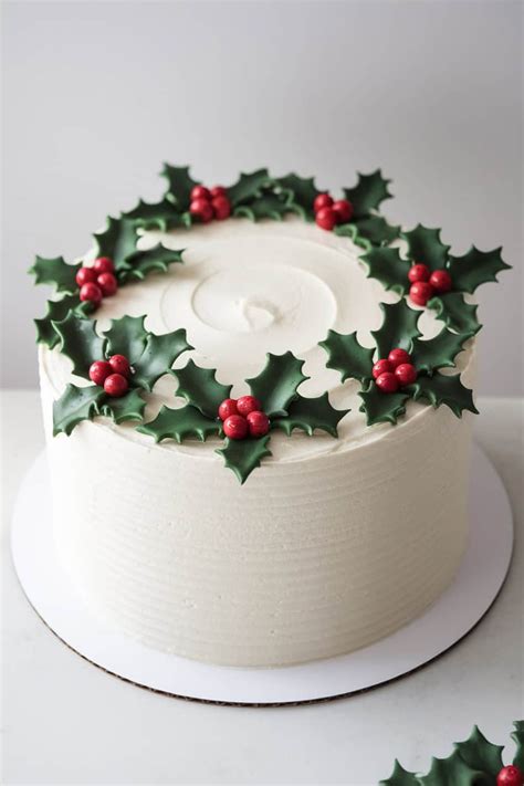 40 Christmas Cake Decorating Ideas For A Fun And Festive Dessert The