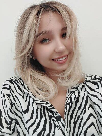 Stephanieellen Stripchat Webcam Model Profile And Free Live Sex Show