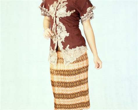Model Baju Terusan Terbaru Celana Wanita Batik Brokat Pendek Bahan Sifon Modern Untuk Kerja Dan